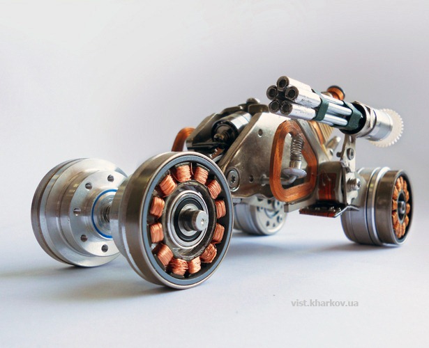 Toys From Hard Drive Parts | Amusing Planet